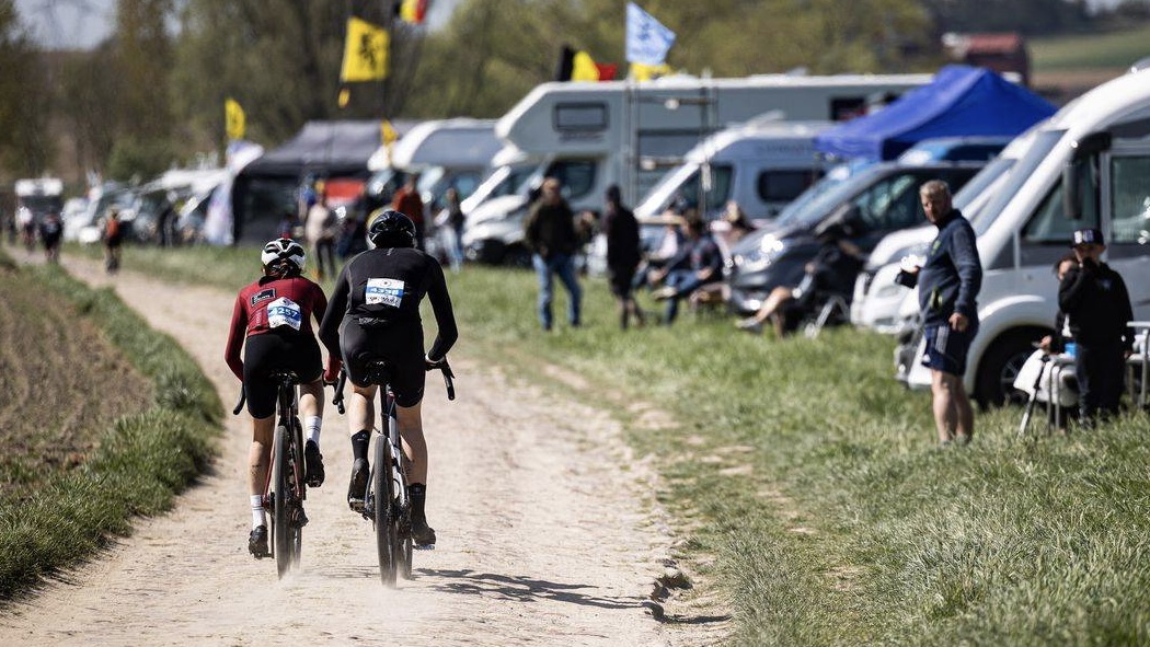 170KM GRITTY, DIRTY, BONE-SHAKING PARIS ROUBAIX CHALLENGE IS BACK FOR ...