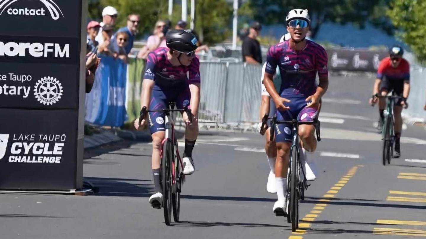 47TH LAKE TAUPO RESULTS: RISING TEENAGE STAR ALEX BOTHA SPRINTS TO ...